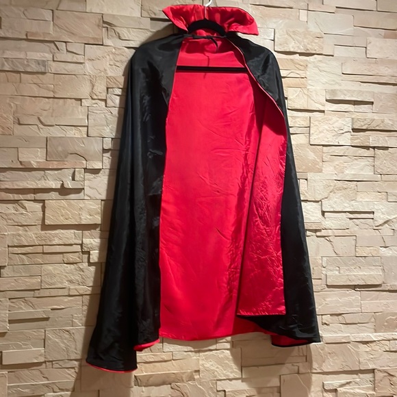 Costumes | Reversible Dracula Or Devil Halloween Costume Cape Scary ...